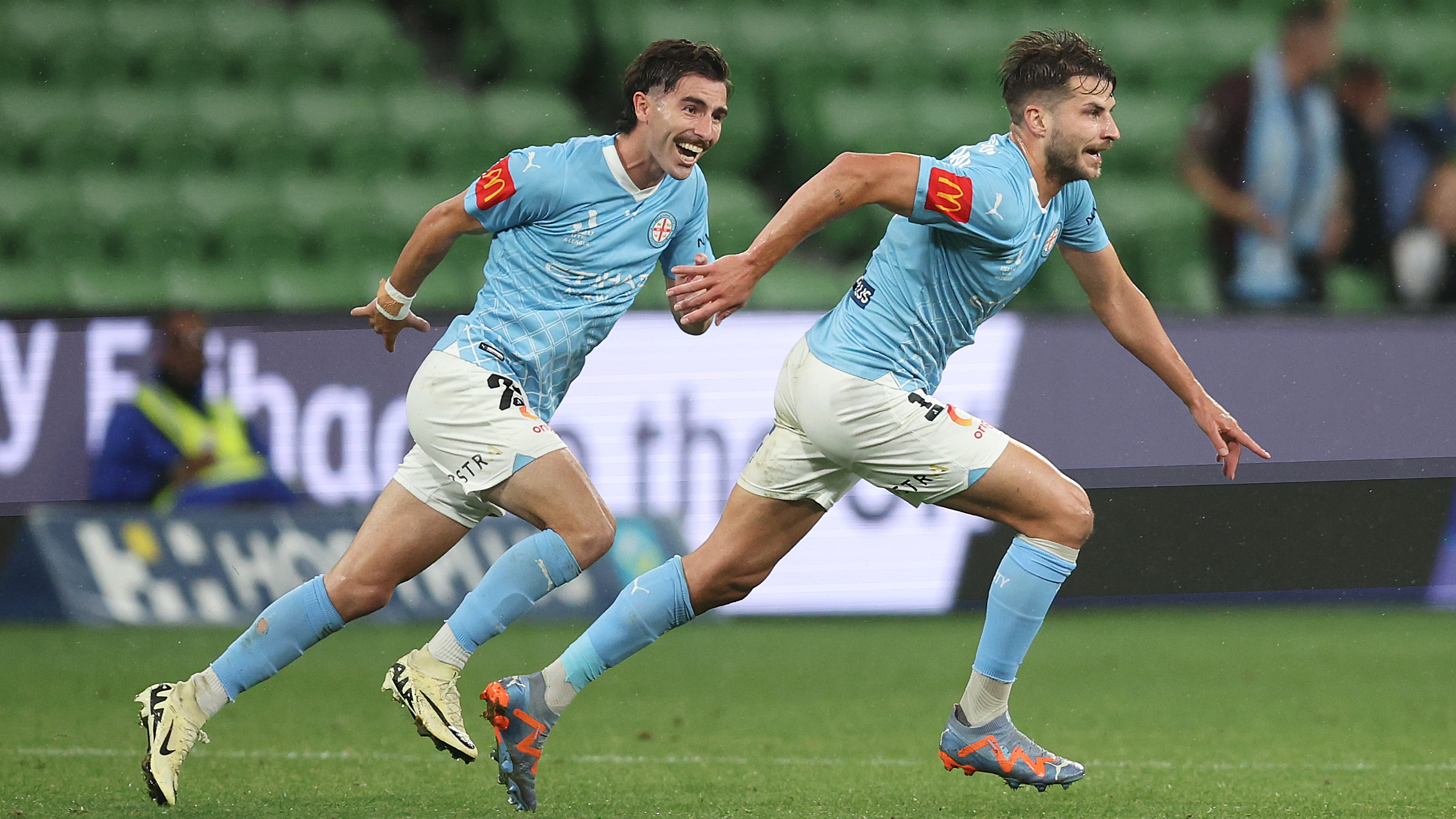 REACTION: Terry Antonis nets absolute worldie